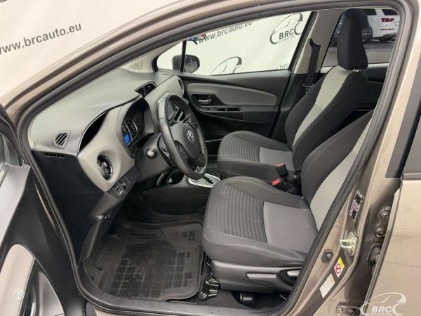 Pelēks Toyota Yaris 2020 Viļņa, ar dzinēja tilpumu 1.50 L un nobraukumu 176 tūkst. km par 11450 €, foto 8 vietnē AUTOMOTO.COM.LV