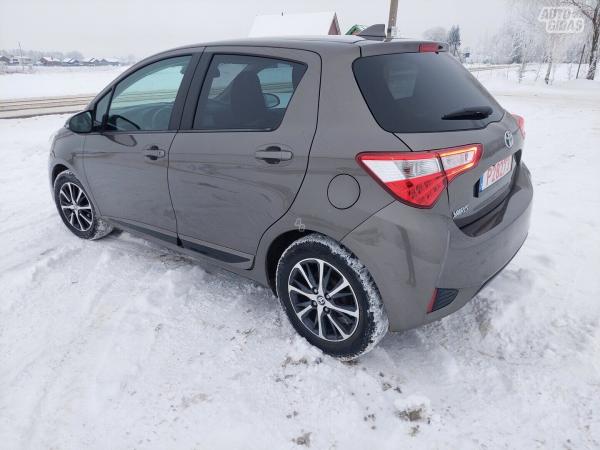 Pelēks Toyota Yaris 2020 Kauņa, ar dzinēja tilpumu 1.00 L un nobraukumu 81 tūkst. km par 9300 €, foto 6 vietnē AUTOMOTO.COM.LV