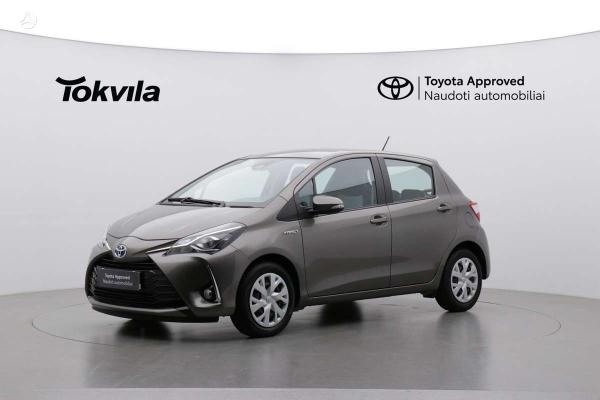 Grey Toyota Yaris 2020 in Vilnius, with an engine capacity of 1.50 L and mileage of 75 thousand km for 14900 €, photo 1 on AUTOMOTO.COM.LV