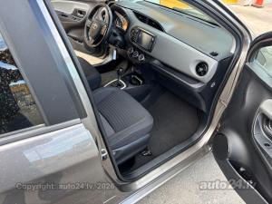 Grey Toyota Yaris 2020 in Tallinn, with an engine capacity of 1.50 L and mileage of 141 thousand km for 13640 €, photo 9 on AUTOMOTO.COM.LV