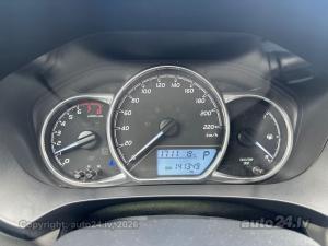 Grey Toyota Yaris 2020 in Tallinn, with an engine capacity of 1.50 L and mileage of 141 thousand km for 13640 €, photo 10 on AUTOMOTO.COM.LV