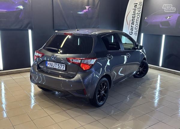 Grey Toyota Yaris 2020 in Avizieniai, with an engine capacity of 1.50 L and mileage of 166 thousand km for 11750 €, photo 2 on AUTOMOTO.COM.LV