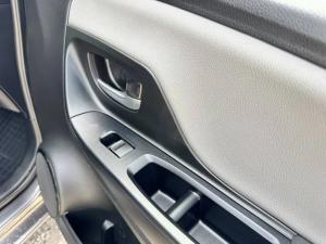 Pelēks Toyota Yaris 2020 Rīga, ar dzinēja tilpumu 1.50 L un nobraukumu 69 tūkst. km par 10900 €, foto 26 vietnē AUTOMOTO.COM.LV