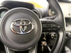 Grey Toyota Yaris 2020 in Riga, with an engine capacity of 1.50 L and mileage of 155 thousand km for 11500 €, photo 22 on AUTOMOTO.COM.LV