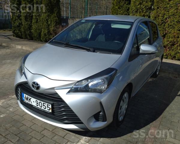 Grey Toyota Yaris 2020 in Riga, with an engine capacity of 1.50 L and mileage of 178 thousand km for 6500 €, photo 1 on AUTOMOTO.COM.LV