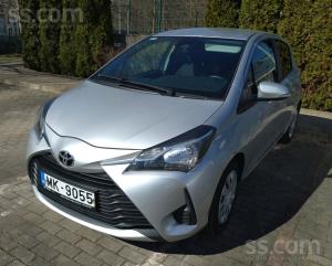 Pelēks Toyota Yaris 2020 Rīga, ar dzinēja tilpumu 1.50 L un nobraukumu 178 tūkst. km par 6500 €, foto  vietnē AUTOMOTO.COM.LV