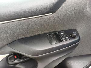 Grey Toyota Yaris 2020 in Riga, with an engine capacity of 1.50 L and mileage of 253 thousand km for 9990 €, photo 17 on AUTOMOTO.COM.LV
