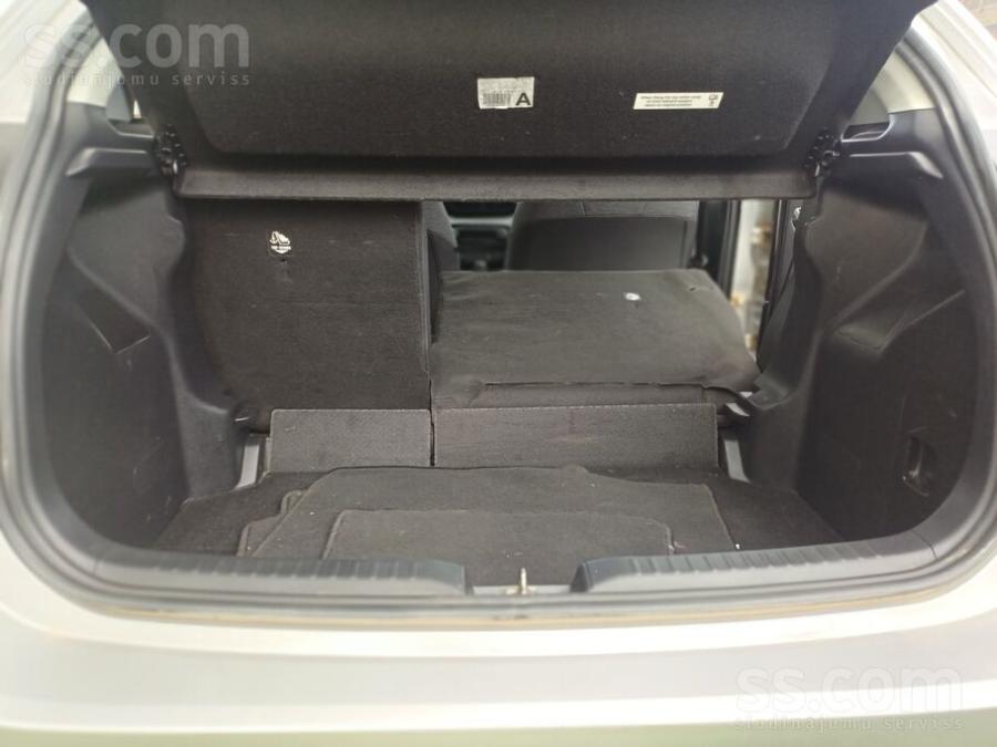 Grey Toyota Yaris 2020 in Riga, with an engine capacity of 1.50 L and mileage of 253 thousand km for 9990 €, photo 21 on AUTOMOTO.COM.LV