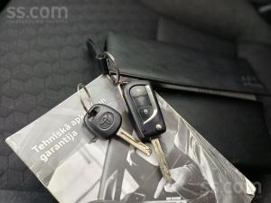 Grey Toyota Yaris 2020 in Riga, with an engine capacity of 1.50 L and mileage of 253 thousand km for 9990 €, photo 27 on AUTOMOTO.COM.LV
