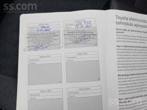 Grey Toyota Yaris 2020 in Riga, with an engine capacity of 1.50 L and mileage of 253 thousand km for 9990 €, photo 30 on AUTOMOTO.COM.LV