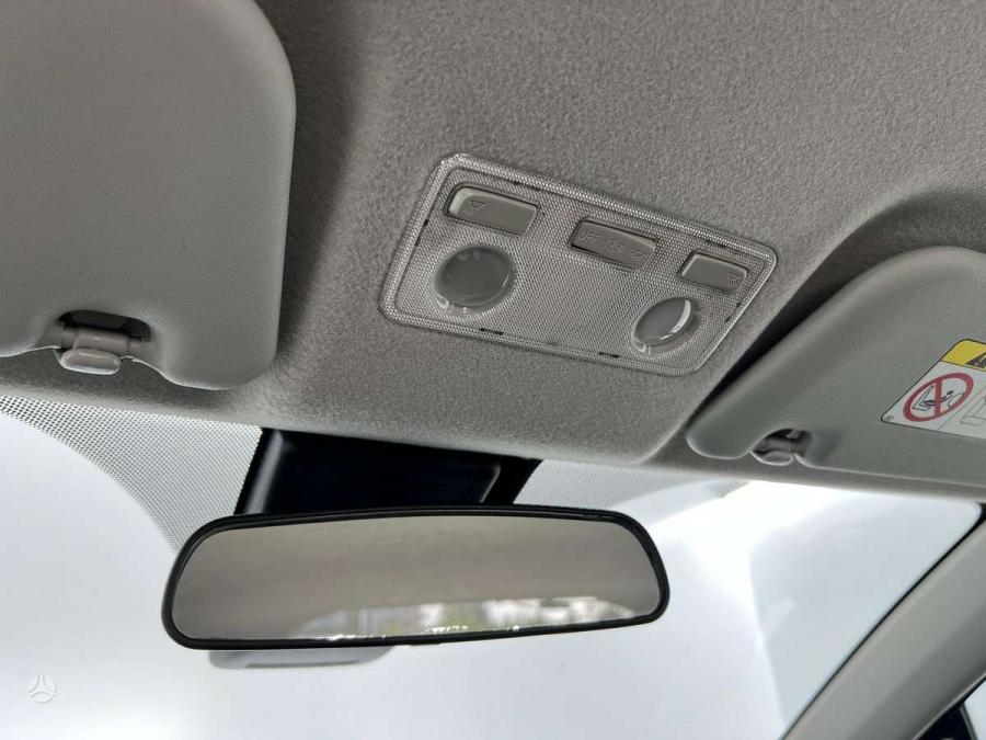 Grey Toyota Yaris 2020 in Vilnius, with an engine capacity of 1.50 L and mileage of 169 thousand km for 9900 €, photo 22 on AUTOMOTO.COM.LV