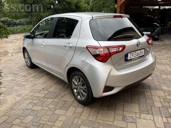 Pelēks Toyota Yaris 2020 Jelgava, ar dzinēja tilpumu 1.50 L un nobraukumu 153 tūkst. km par 11800 €, foto 5 vietnē AUTOMOTO.COM.LV