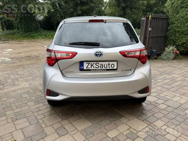 Pelēks Toyota Yaris 2020 Jelgava, ar dzinēja tilpumu 1.50 L un nobraukumu 153 tūkst. km par 11800 €, foto 7 vietnē AUTOMOTO.COM.LV