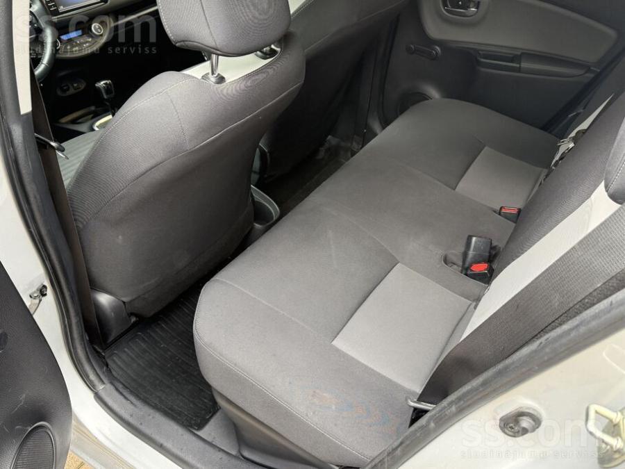 Pelēks Toyota Yaris 2020 Jelgava, ar dzinēja tilpumu 1.50 L un nobraukumu 153 tūkst. km par 11800 €, foto 9 vietnē AUTOMOTO.COM.LV