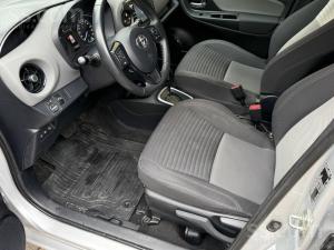 Pelēks Toyota Yaris 2020 Jelgava, ar dzinēja tilpumu 1.50 L un nobraukumu 153 tūkst. km par 11800 €, foto 12 vietnē AUTOMOTO.COM.LV