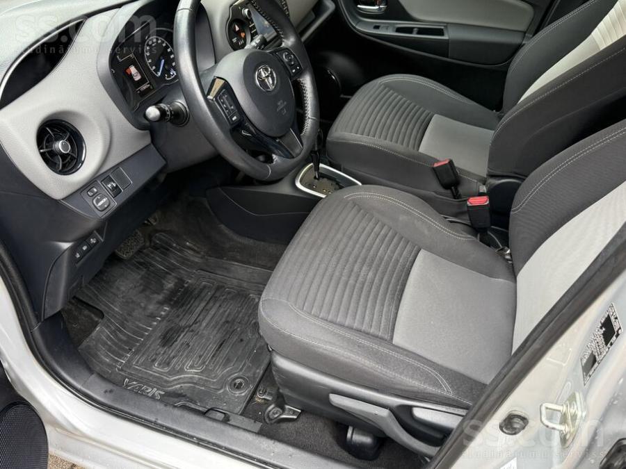 Pelēks Toyota Yaris 2020 Jelgava, ar dzinēja tilpumu 1.50 L un nobraukumu 153 tūkst. km par 11800 €, foto 12 vietnē AUTOMOTO.COM.LV