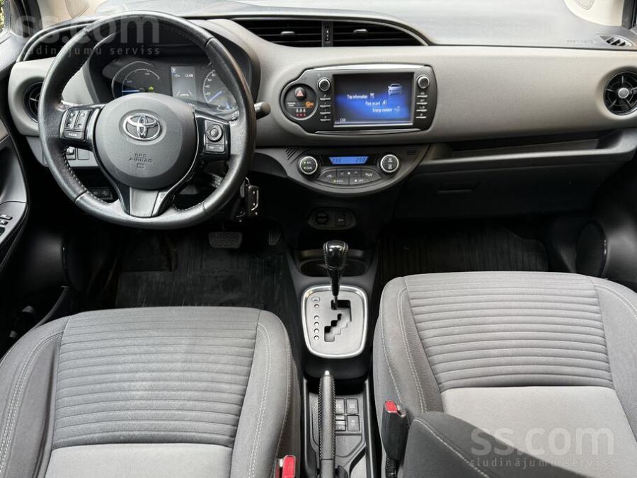 Pelēks Toyota Yaris 2020 Jelgava, ar dzinēja tilpumu 1.50 L un nobraukumu 153 tūkst. km par 11800 €, foto 15 vietnē AUTOMOTO.COM.LV