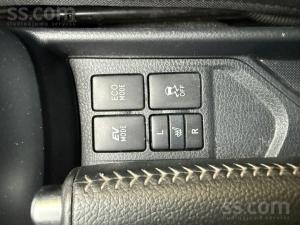 Pelēks Toyota Yaris 2020 Jelgava, ar dzinēja tilpumu 1.50 L un nobraukumu 153 tūkst. km par 11800 €, foto 16 vietnē AUTOMOTO.COM.LV