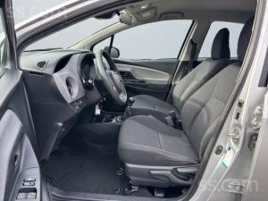 Grey Toyota Yaris 2020 in Riga, with an engine capacity of 1.50 L and mileage of 104 thousand km for 9310 €, photo 9 on AUTOMOTO.COM.LV
