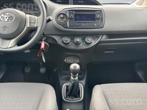 Grey Toyota Yaris 2020 in Riga, with an engine capacity of 1.50 L and mileage of 104 thousand km for 9310 €, photo 11 on AUTOMOTO.COM.LV