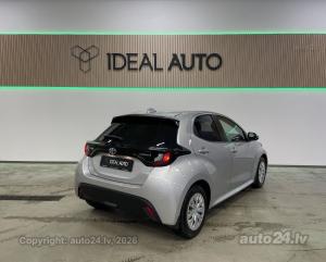 Pelēks Toyota Yaris 2021 Tallina, ar dzinēja tilpumu 1.50 L un nobraukumu 131 tūkst. km par 14490 €, foto 5 vietnē AUTOMOTO.COM.LV