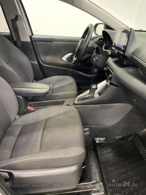 Pelēks Toyota Yaris 2021 Tallina, ar dzinēja tilpumu 1.50 L un nobraukumu 131 tūkst. km par 14490 €, foto 9 vietnē AUTOMOTO.COM.LV