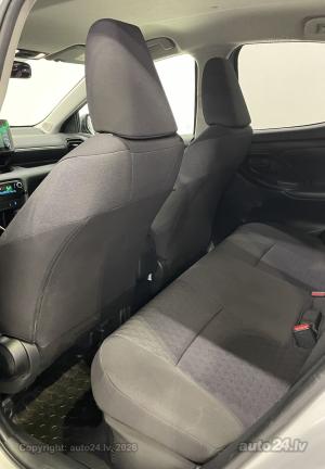 Pelēks Toyota Yaris 2021 Tallina, ar dzinēja tilpumu 1.50 L un nobraukumu 131 tūkst. km par 14490 €, foto 12 vietnē AUTOMOTO.COM.LV