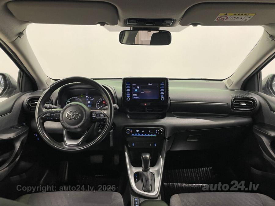 Pelēks Toyota Yaris 2021 Tallina, ar dzinēja tilpumu 1.50 L un nobraukumu 131 tūkst. km par 14490 €, foto 15 vietnē AUTOMOTO.COM.LV
