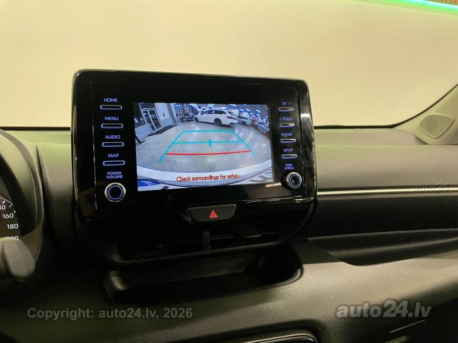 Pelēks Toyota Yaris 2021 Tallina, ar dzinēja tilpumu 1.50 L un nobraukumu 131 tūkst. km par 14490 €, foto 17 vietnē AUTOMOTO.COM.LV