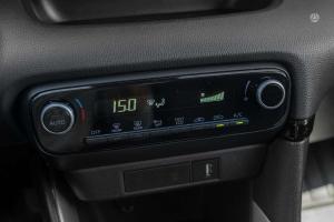 Grey Toyota Yaris 2021 in Vilnius, with an engine capacity of 1.49 L and mileage of 71 thousand km for 14500 €, photo 20 on AUTOMOTO.COM.LV