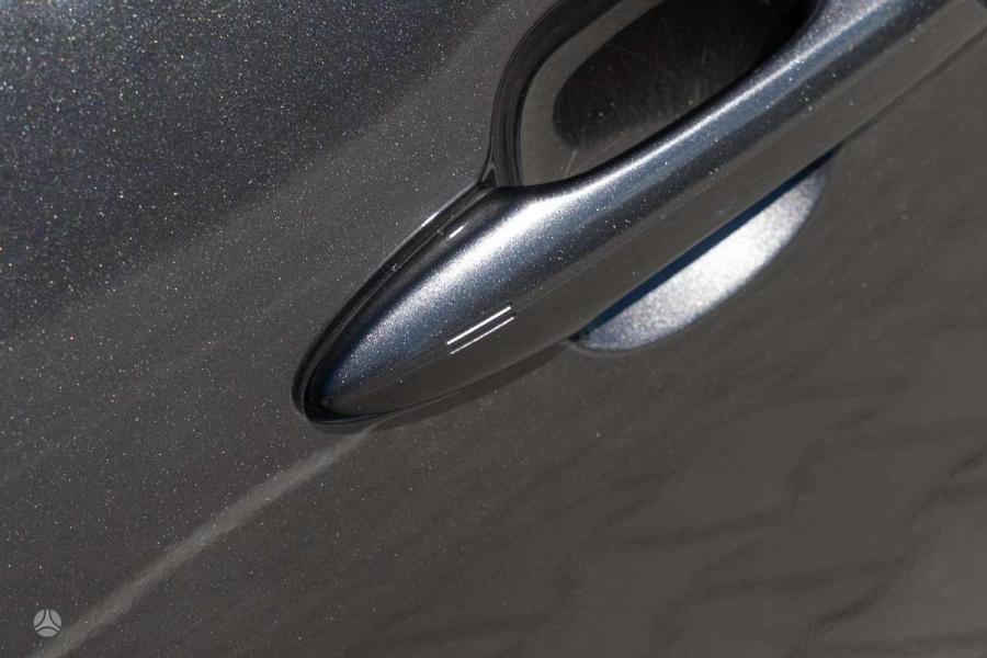 Grey Toyota Yaris 2021 in Vilnius, with an engine capacity of 1.49 L and mileage of 71 thousand km for 14500 €, photo 26 on AUTOMOTO.COM.LV
