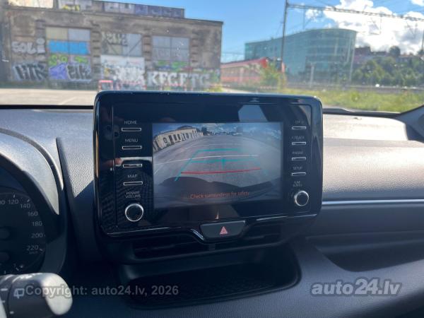 Серый Тойота Ярис 2021 в Таллин, объемом двигателя 1.50 л и пробегом 148 тыс. км за 11800 €, фото 6 на AUTOMOTO.COM.LV