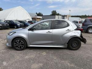 Pelēks Toyota Yaris 2021 Radviliškis, ar dzinēja tilpumu 1.49 L un nobraukumu 48 tūkst. km par 10950 €, foto 6 vietnē AUTOMOTO.COM.LV