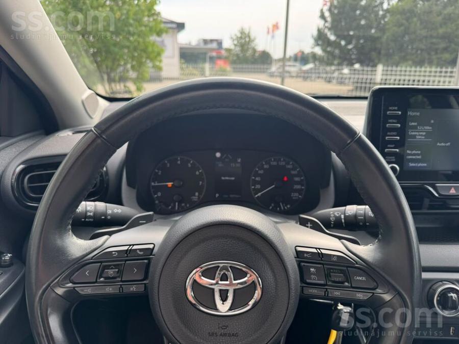 Pelēks Toyota Yaris 2021 Rīga, ar dzinēja tilpumu 1.50 L un nobraukumu 99 tūkst. km par 12850 €, foto 9 vietnē AUTOMOTO.COM.LV