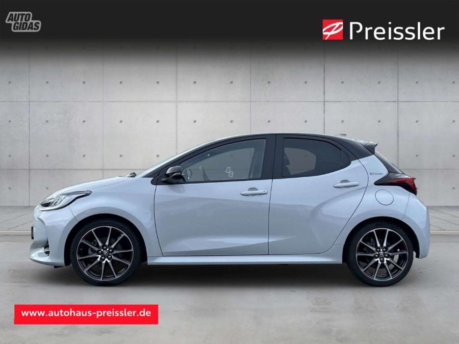 Pelēks Toyota Yaris 2022 Kauņa, ar dzinēja tilpumu 1.50 L un nobraukumu 32 tūkst. km par 24444 €, foto 4 vietnē AUTOMOTO.COM.LV
