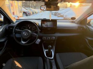 Pelēks Toyota Yaris 2022 Klaipėda, ar dzinēja tilpumu 1.00 L un nobraukumu 101 tūkst. km par 11800 €, foto 10 vietnē AUTOMOTO.COM.LV