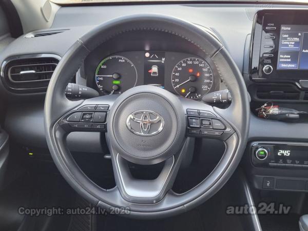Pelēks Toyota Yaris 2022 Tallina, ar dzinēja tilpumu 1.49 L un nobraukumu 26 tūkst. km par 18995 €, foto 11 vietnē AUTOMOTO.COM.LV
