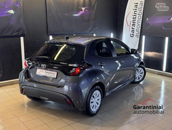Pelēks Toyota Yaris 2022 Avižieniai, ar dzinēja tilpumu 1.50 L un nobraukumu 118 tūkst. km par 13950 €, foto 2 vietnē AUTOMOTO.COM.LV