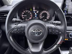 Grey Toyota Yaris 2022 in Avizieniai, with an engine capacity of 1.50 L and mileage of 118 thousand km for 13950 €, photo 6 on AUTOMOTO.COM.LV