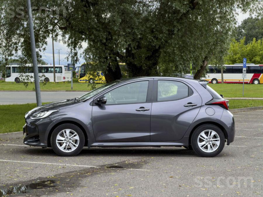 Pelēks Toyota Yaris 2022 Rīga, ar dzinēja tilpumu 1.50 L un nobraukumu 72 tūkst. km par 13500 €, foto 8 vietnē AUTOMOTO.COM.LV