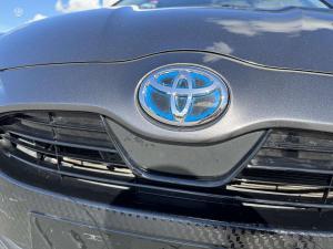 Pelēks Toyota Yaris 2022 Telšiai, ar dzinēja tilpumu 1.49 L un nobraukumu 85 tūkst. km par 14999 €, foto 12 vietnē AUTOMOTO.COM.LV