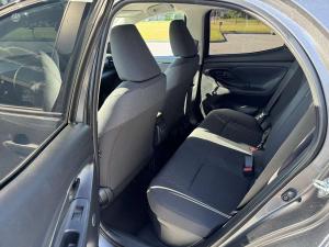 Pelēks Toyota Yaris 2022 Telšiai, ar dzinēja tilpumu 1.49 L un nobraukumu 85 tūkst. km par 14999 €, foto 18 vietnē AUTOMOTO.COM.LV