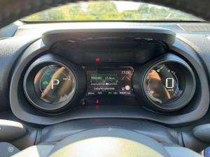 Pelēks Toyota Yaris 2022 Telšiai, ar dzinēja tilpumu 1.49 L un nobraukumu 85 tūkst. km par 14999 €, foto 24 vietnē AUTOMOTO.COM.LV
