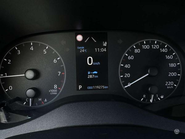 Grey Toyota Yaris 2022 in Vilnius, with an engine capacity of 1.50 L and mileage of 120 thousand km for 13500 €, photo 9 on AUTOMOTO.COM.LV