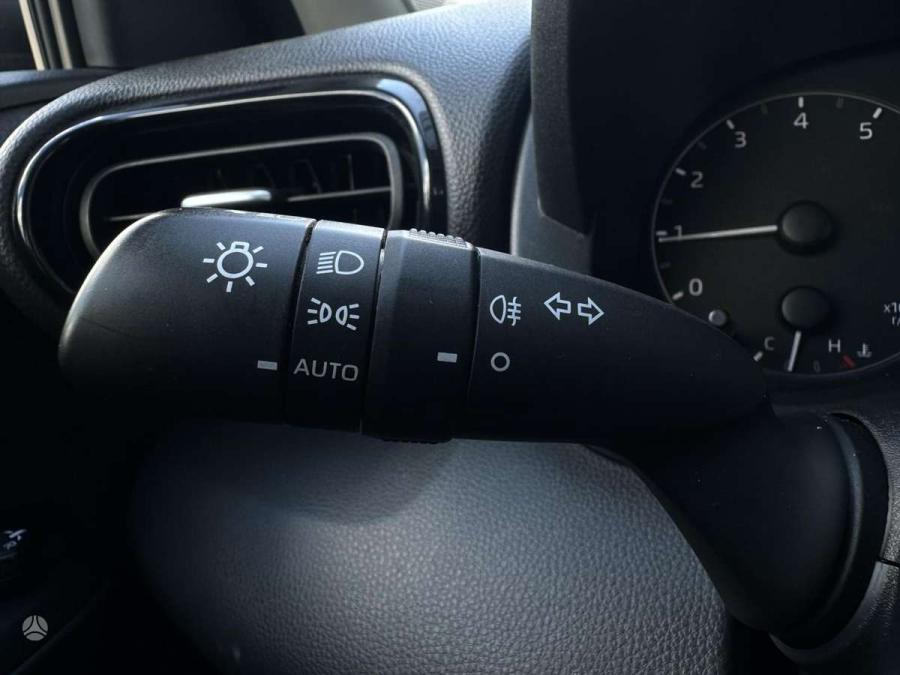 Pelēks Toyota Yaris 2022 Viļņa, ar dzinēja tilpumu 1.50 L un nobraukumu 120 tūkst. km par 13500 €, foto 14 vietnē AUTOMOTO.COM.LV