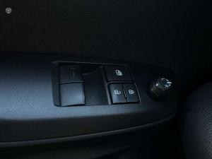Pelēks Toyota Yaris 2022 Viļņa, ar dzinēja tilpumu 1.50 L un nobraukumu 120 tūkst. km par 13500 €, foto 23 vietnē AUTOMOTO.COM.LV