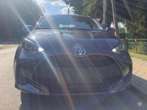 Grey Toyota Yaris 2022 in Alytus, with an engine capacity of 1.49 L and mileage of 26 thousand km for 14300 €, photo  on AUTOMOTO.COM.LV