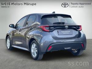 Pelēks Toyota Yaris 2022 Rīga, ar dzinēja tilpumu 1.50 L un nobraukumu 76 tūkst. km par 15990 €, foto 17 vietnē AUTOMOTO.COM.LV