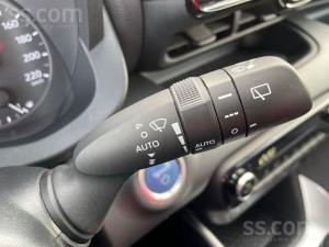 Pelēks Toyota Yaris 2022 Rīga, ar dzinēja tilpumu 1.50 L un nobraukumu 76 tūkst. km par 15990 €, foto 24 vietnē AUTOMOTO.COM.LV