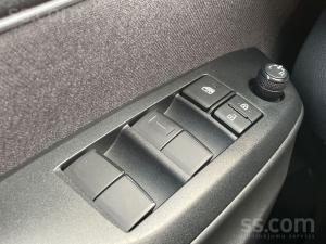 Pelēks Toyota Yaris 2022 Rīga, ar dzinēja tilpumu 1.50 L un nobraukumu 76 tūkst. km par 15990 €, foto 25 vietnē AUTOMOTO.COM.LV